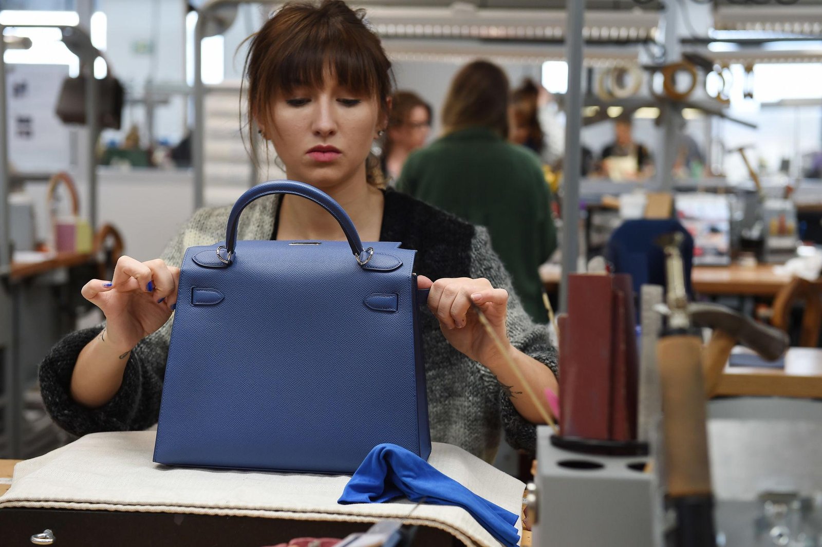 Hermès reinforces its controlled scarcity model with a new French ...